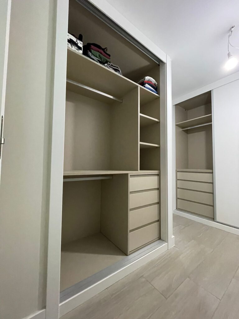[Armario a Medida en Madrid] Organización+Estilo Personalizados